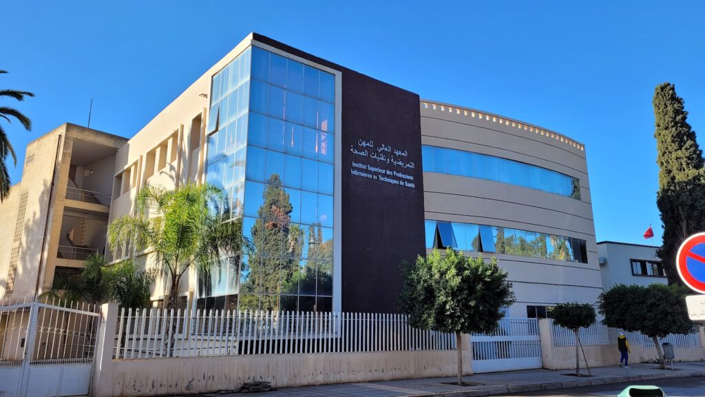 Institut Supérieur des Professions Infirmières et Techniques de Santé ...